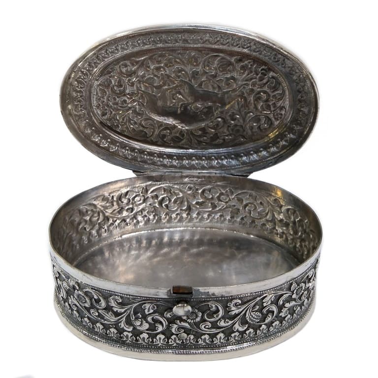 Antique Indian Silver Oval Box, Oomersi Mawji, Bhuj, Kutch, India – Ci ...